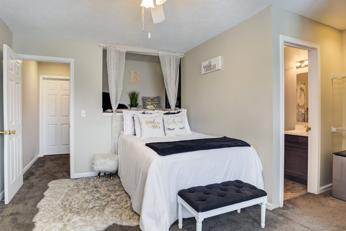 Now Leasing 1, 2, & 4-Bed Apartments Near ISU | The Social Normal ...