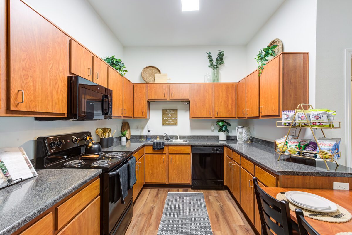 Now Leasing 1, 2, & 4-Bed Apartments Near ISU | The Social Normal ...